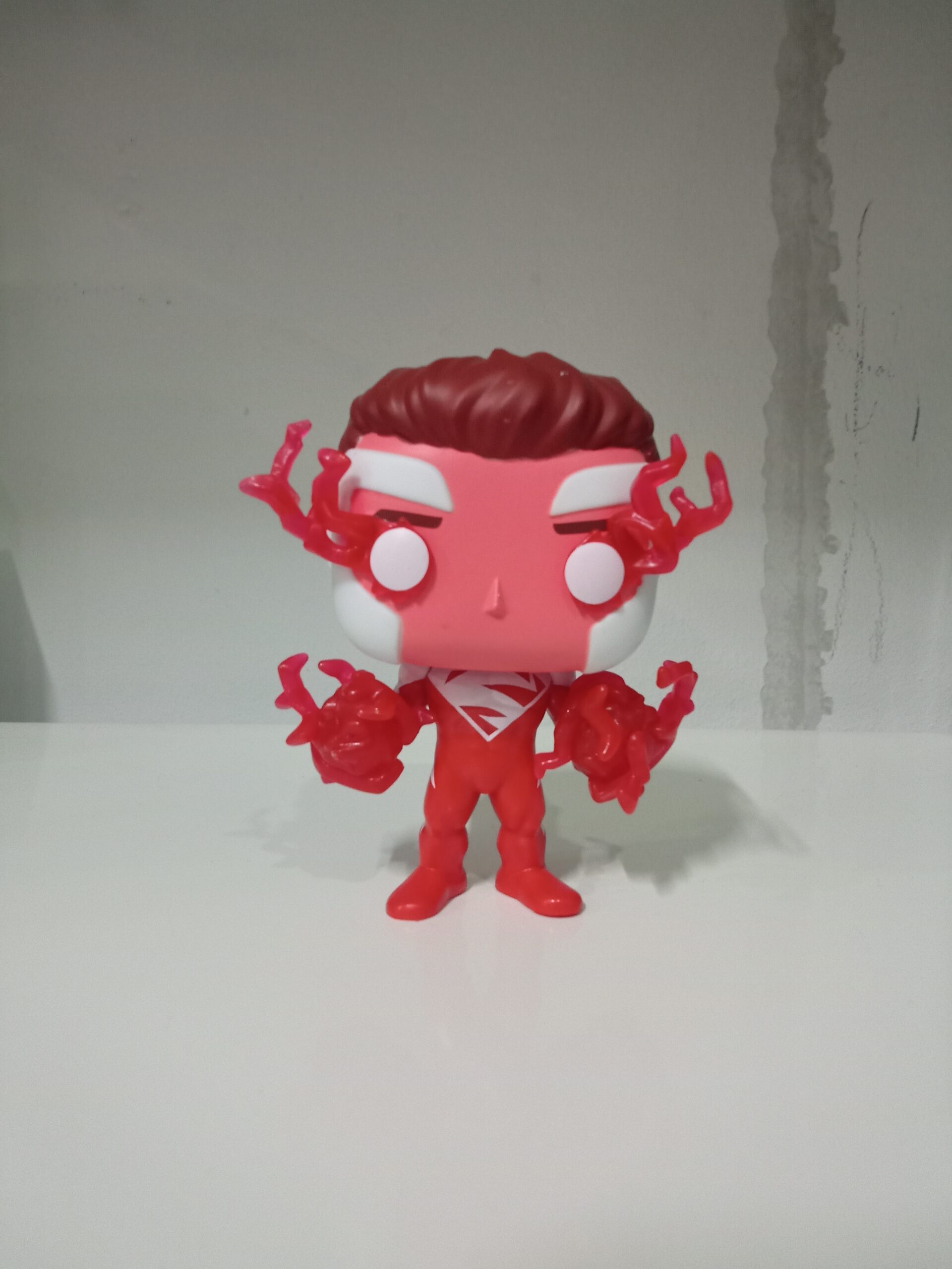 Funko POP DC : Superman (Red) – 437 - Liga Tinteiros - Material de ...